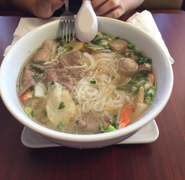 Thai Cuisine Favorites, Merced California - Places to Eat in Merced